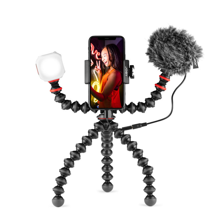 GorillaPod_JOBY_Vlogging-Kit_JB01645-BWW_standing-portrait - 500px