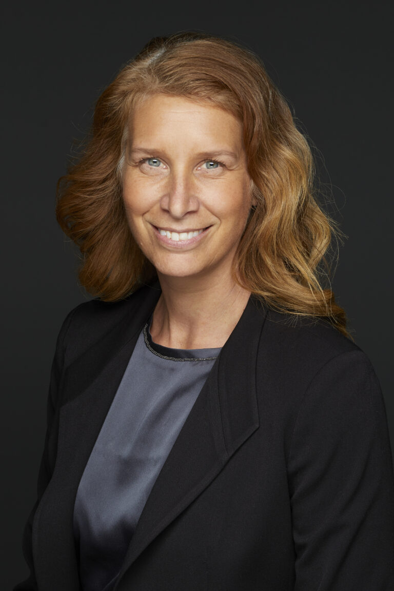 Anne Farrar_V - 500px